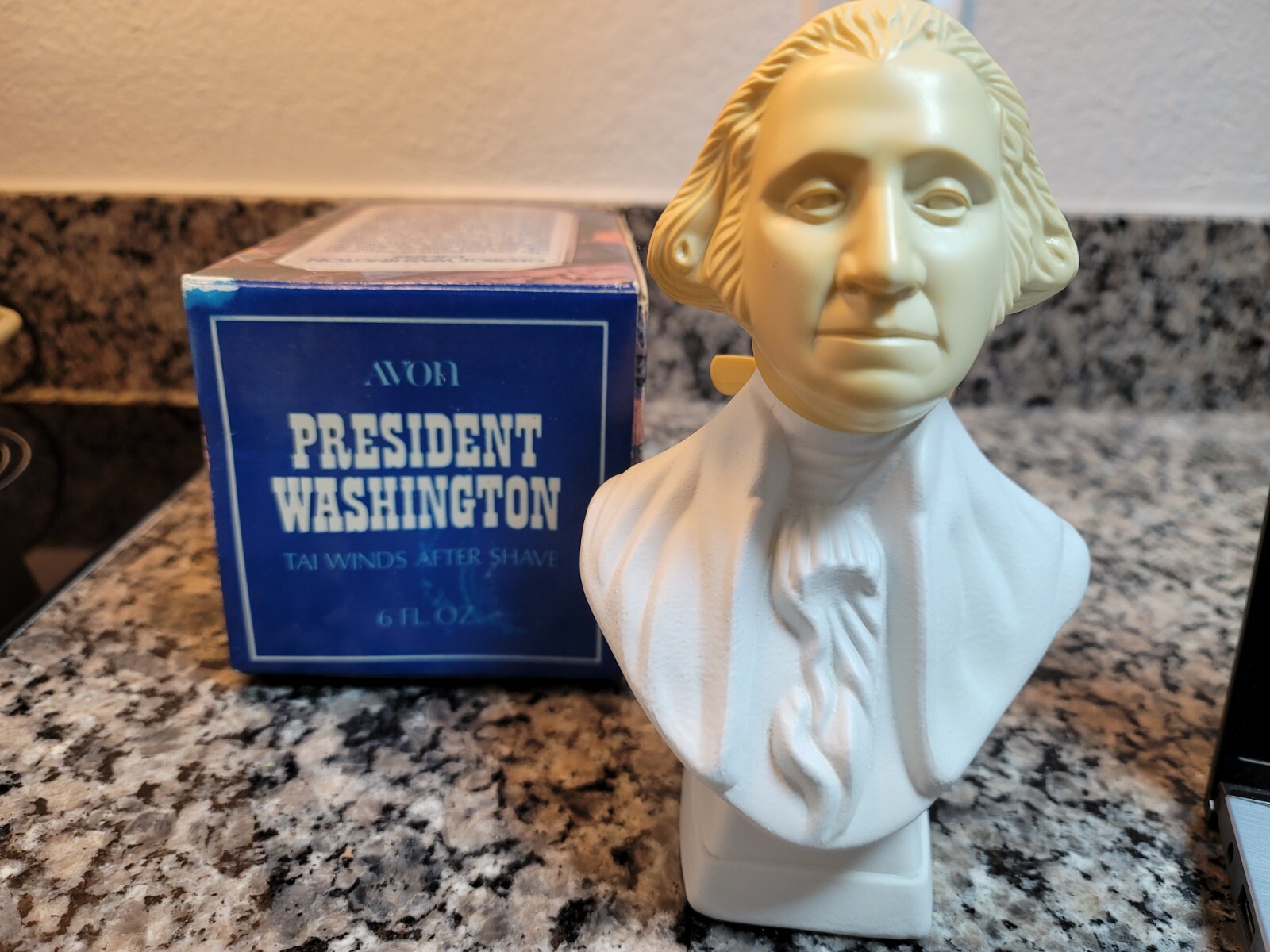 Vintage Avon President Washington & President Lincoln Cologne Bottles ...