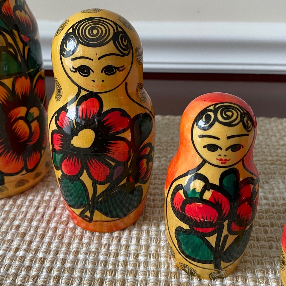5 Piece Matryoshka Nesting Dolls Hand Painted Vintage Russian Soviet ...