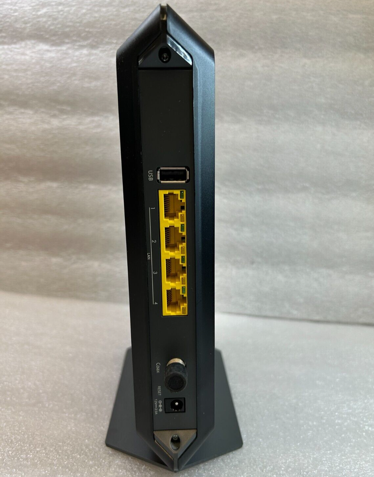 NETGEAR Nighthawk AC1900 4 Wireless-Wi-Fi 802.11ac Router - C7000 ...