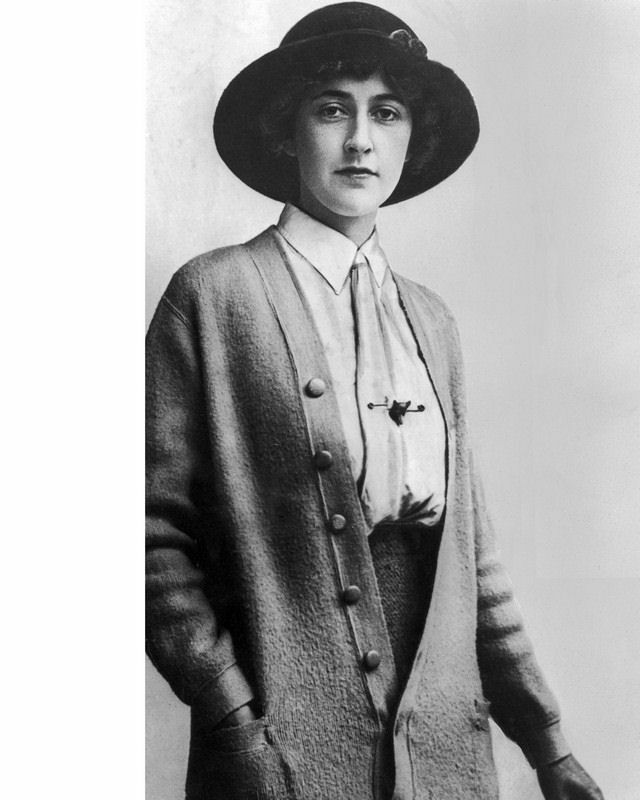 Agatha Christie Hat 8x10 Picture Celebrity Print | eBay