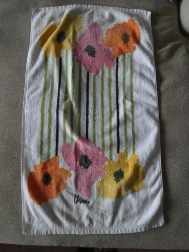 Vtg VERA NEUMANN Chenille Terry HAND TOWEL poppy flower Floral MOD ...