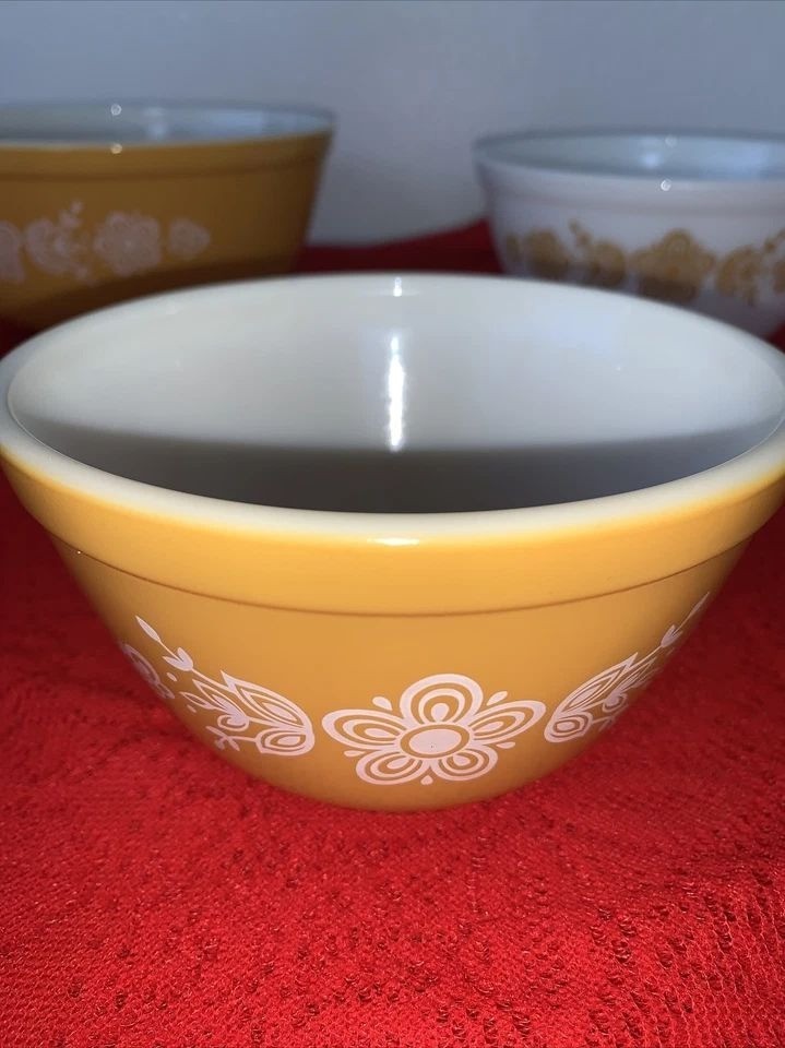 Vintage Pyrex Butterfly Gold Mixing Bowl Set of 3 - 401 402 403 | eBay