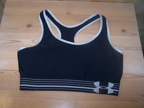 Under Armour Women's Black Sports Bra Sz Small S Racerback Unpadded | eBay
