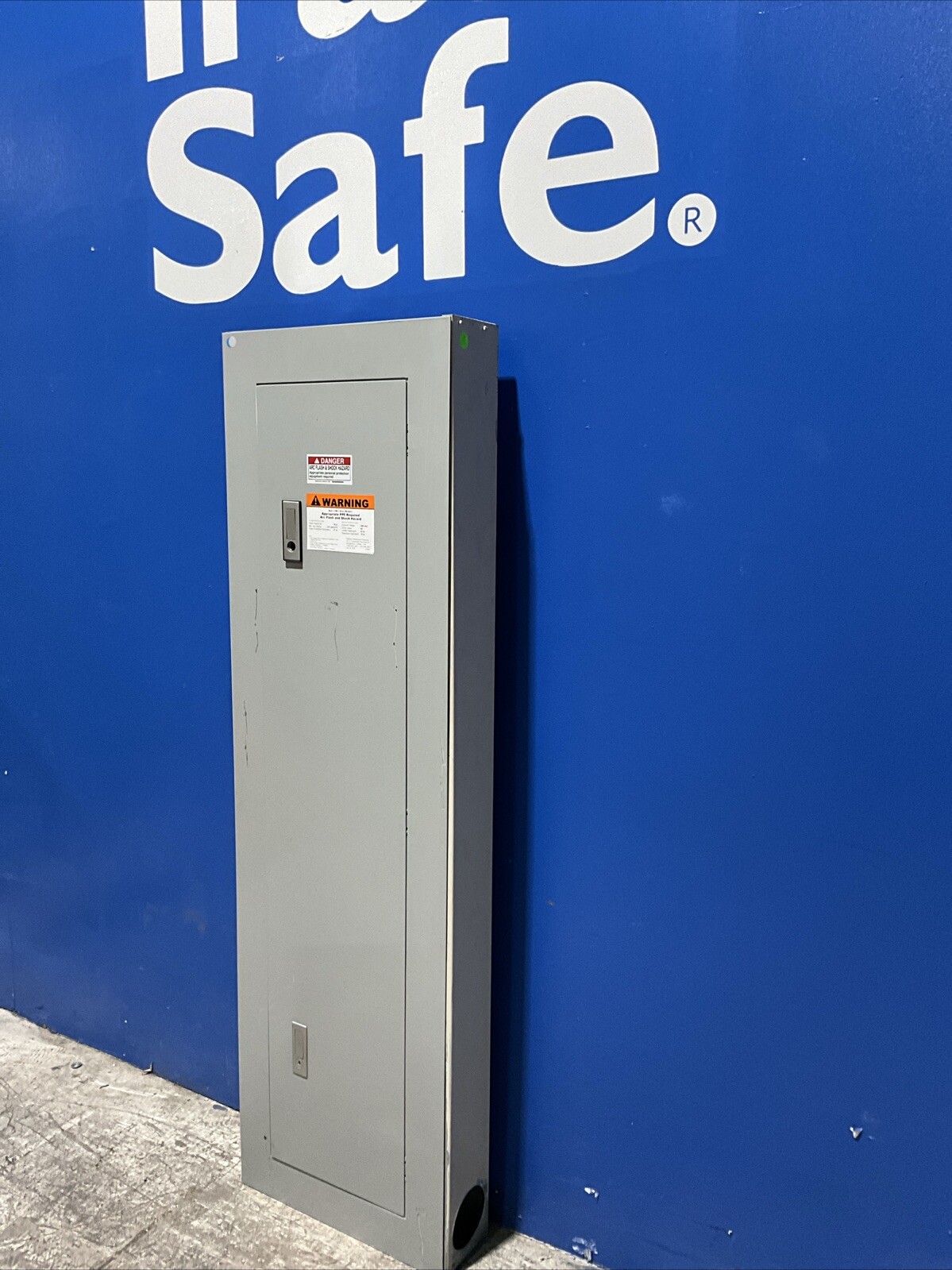 Siemens 400 Amp Main Panel 208V 3PH 4W W/BREAKERS cat no. CDP-7 🟦 | eBay