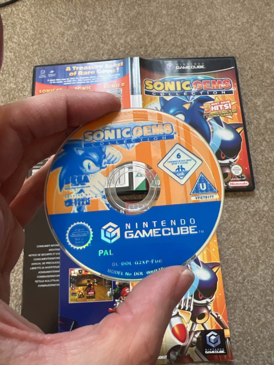 Sonic Gems Collection 2005 Gamecube Box Cover Art