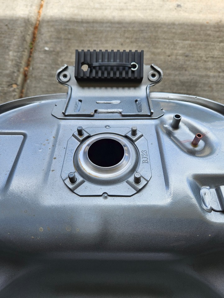 2023 CFMOTO 450SS CF MOTO 450 SS GAS FUEL TANK CONTAINER PETROL CELL ...