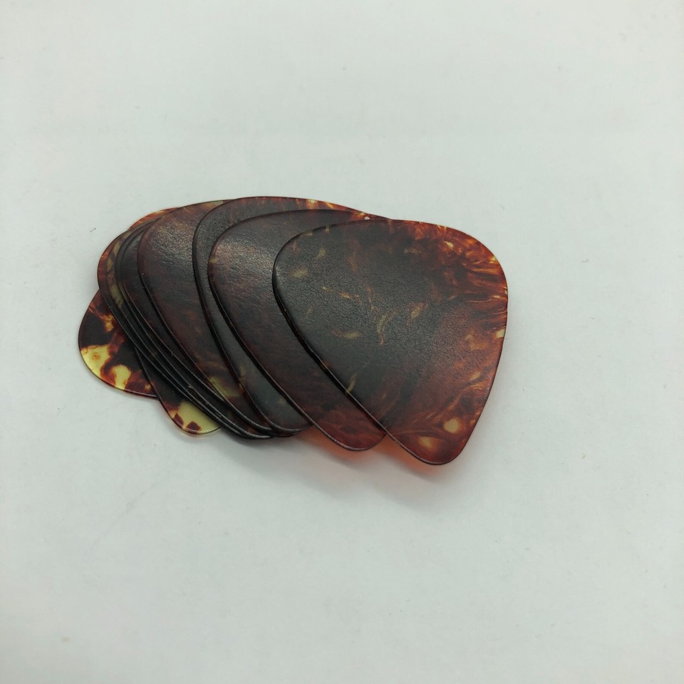 Lot of 10 NOS 80s Fender Thin Tortoise Shell Guitar Picks | eBay