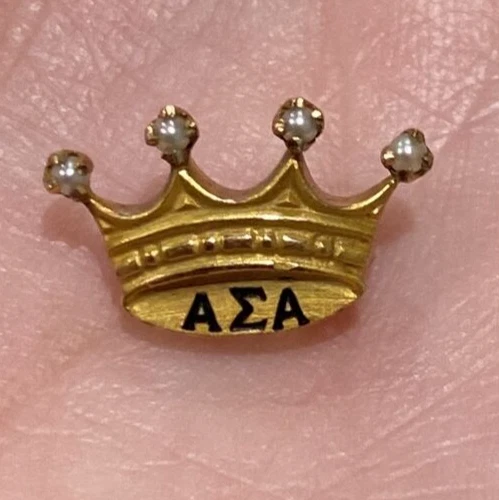 Alpha Sigma Alpha Crown