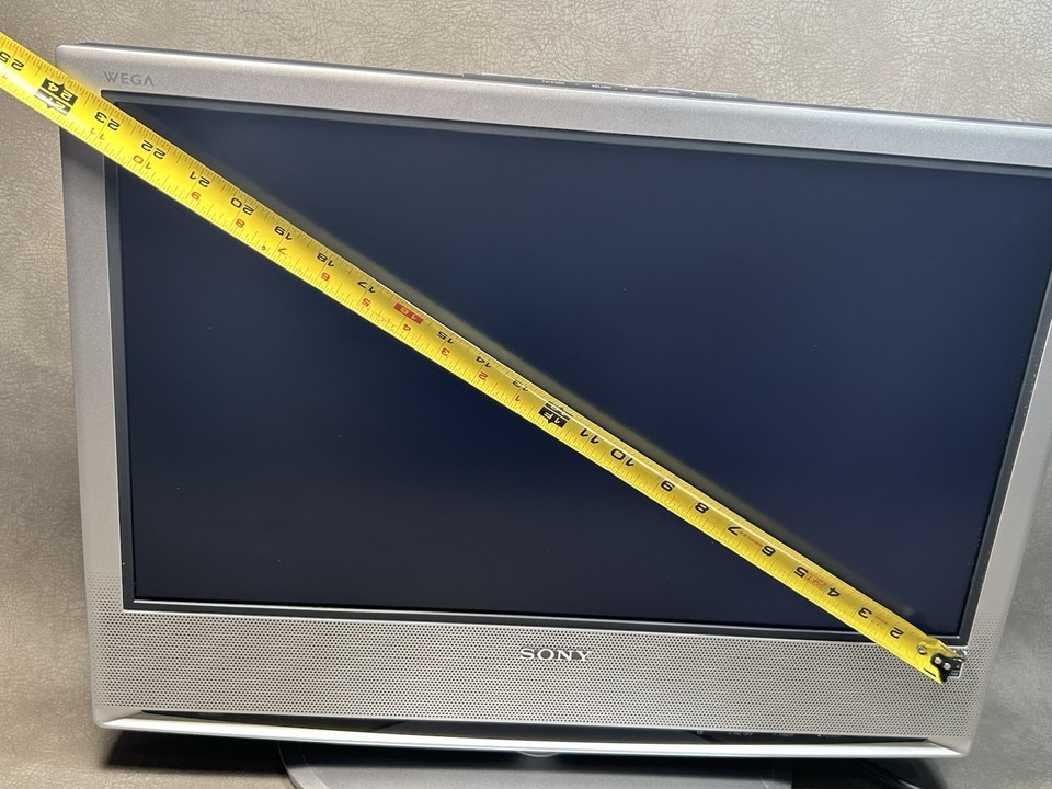 Sony WEGA Gate KLV-S23A10 23 Inch LCD Color Television PC & Gaming ...