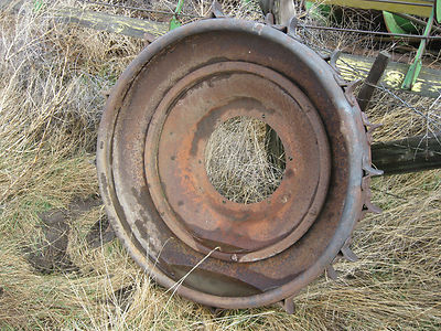Ford Ferguson 9N 2N Tractor WW II Rear Steel Wheel With Lugs Fordson 8N ...