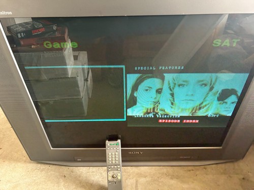 Sony FD Trinitron WEGA KV-32HS20 32 in 480i CRT. TV. Composite Inputs ...