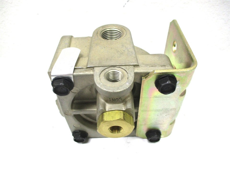KN28071 NEW HALDEX AIR BRAKE RELAY VALVE 4.6 PSI CRACK PRESSURE 1/2 ...