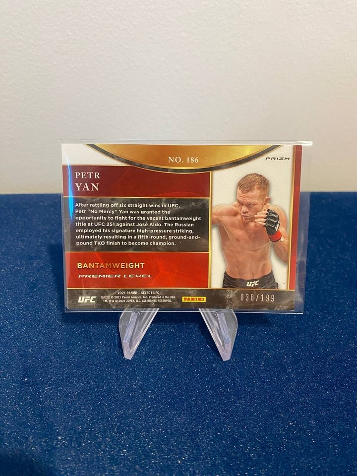 2021 Panini Select UFC Red Disco Prizm /99 Petr Yan #186 | eBay
