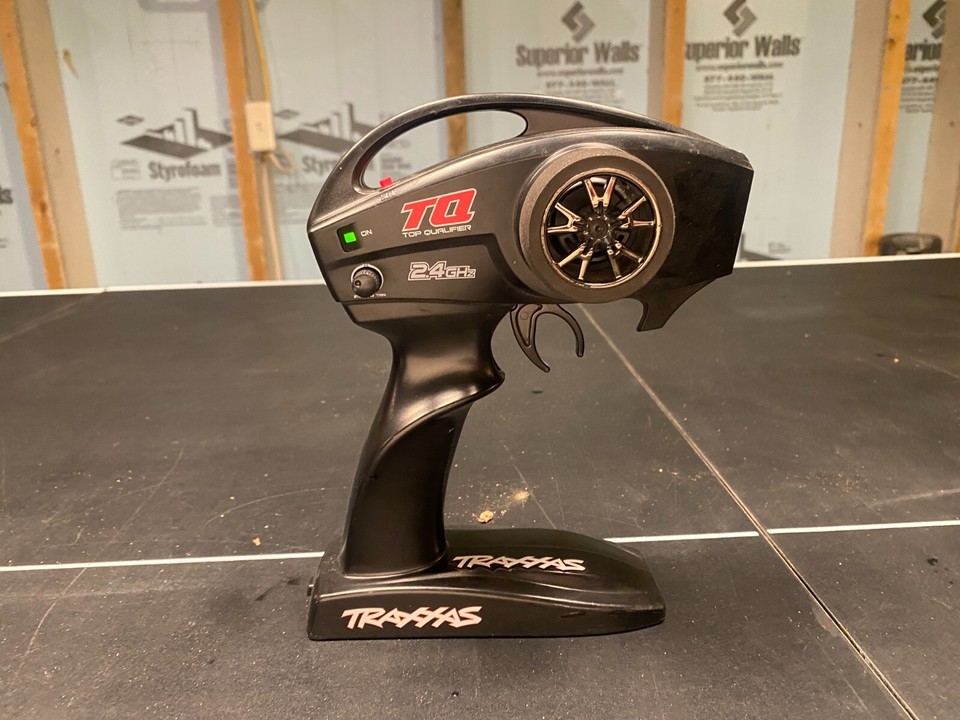 TRAXXAS Slash Ford Raptor F-150 2x2 With Controller | eBay