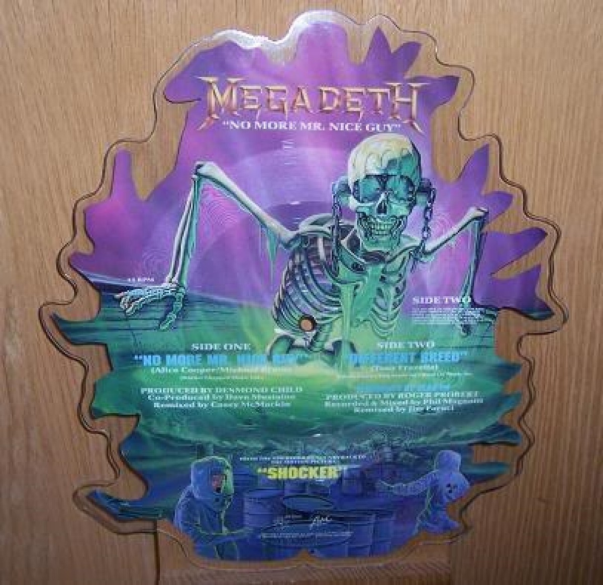 Megadeth Skull Guy Gig Review : Megadeth – They Only Come Out At