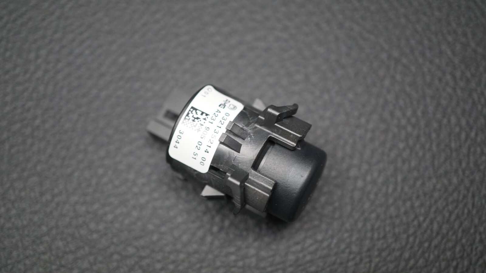 OEM MERCEDES BENZ SL 63AMG R231 AMG SWITCH BUTTON A2319050251 / A231 ...