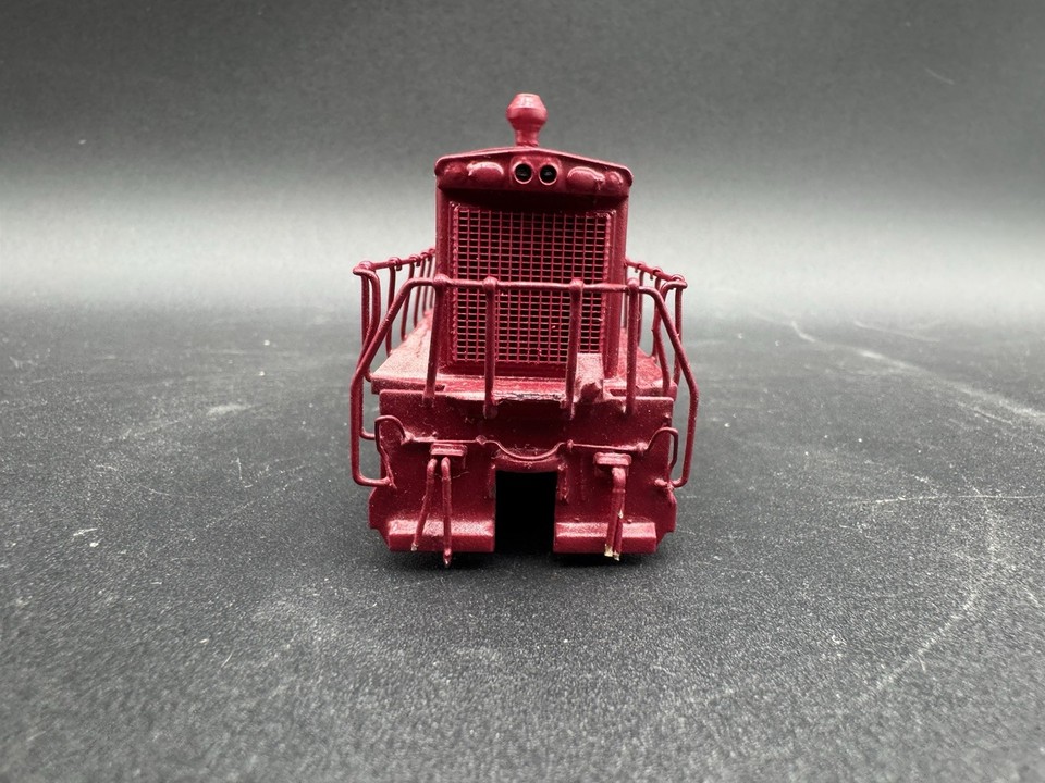 Athearn HO Scale EMD SW900 Custom Painted Diesel Locomotive Tested Runs ...