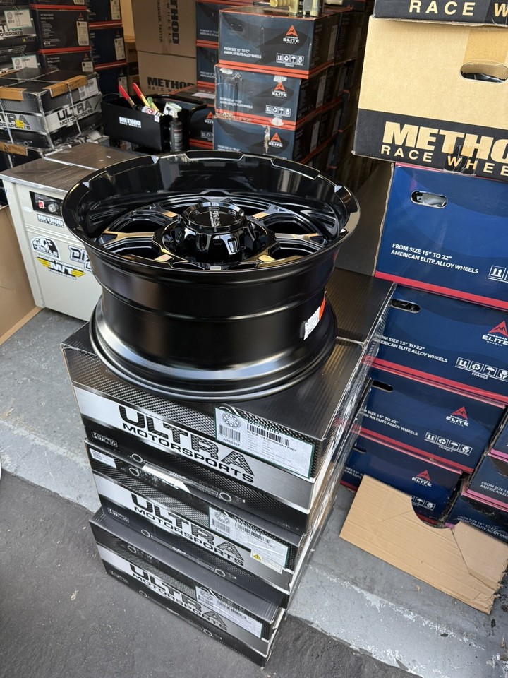 Set 4 20" Ultra 124U Commander Gloss Black Diamond Cut 20x10 Wheels 8x6 ...