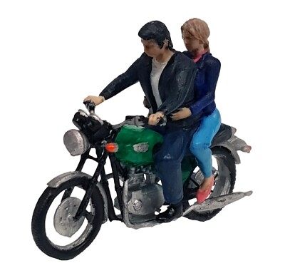 FG22 - Rockers with Pillion on Motorcycles Figures unpainted OO scale ...