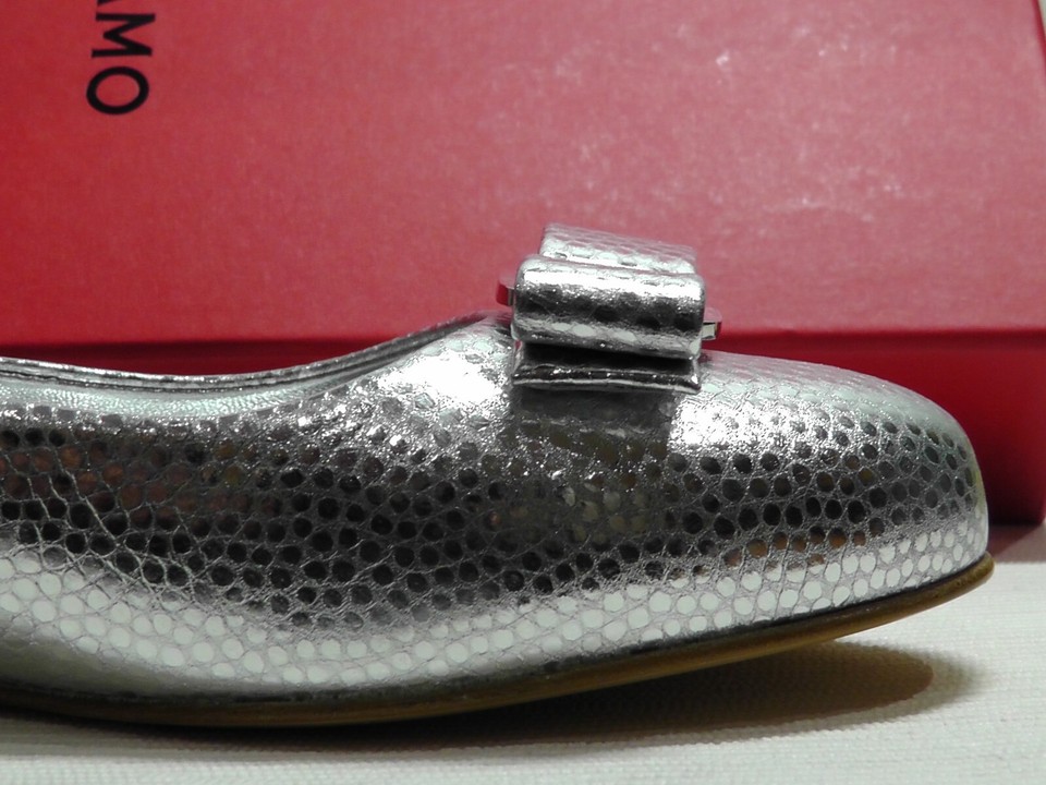 Salvatore Ferragamo ARGENTO Leather Varina Bow Lizard Embossed Flats ...