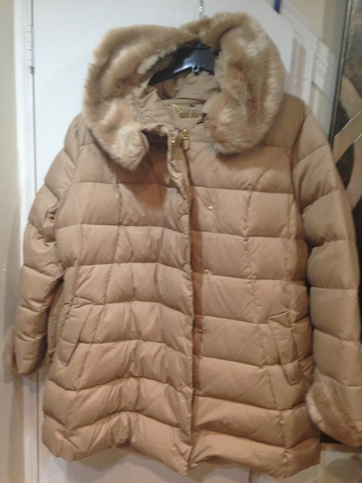 Women's Outerwear Winter parka puffer down fill fur hooded coat jacket ...