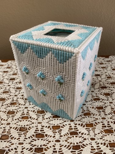 Handmade Needlepoint Plastic Canvas Tissue Box Cover - Aqua Posies | eBay
