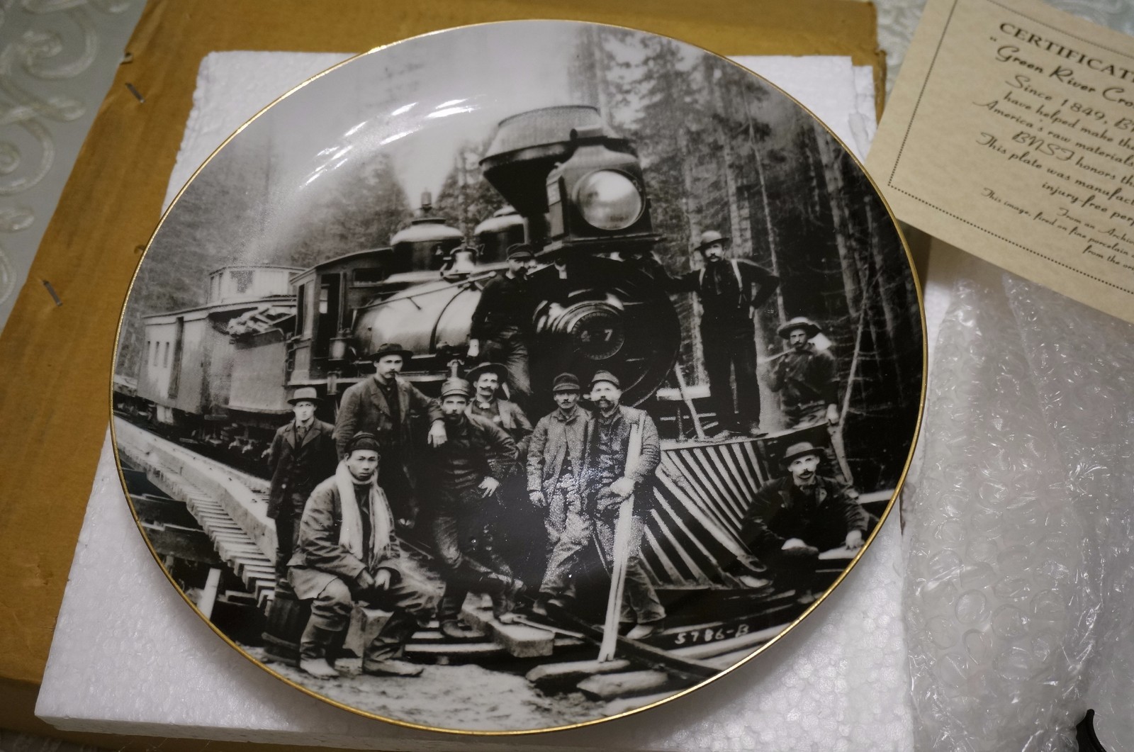 TEAM BNSF Railway 23 karat gold edged plate Green River Crossing ...
