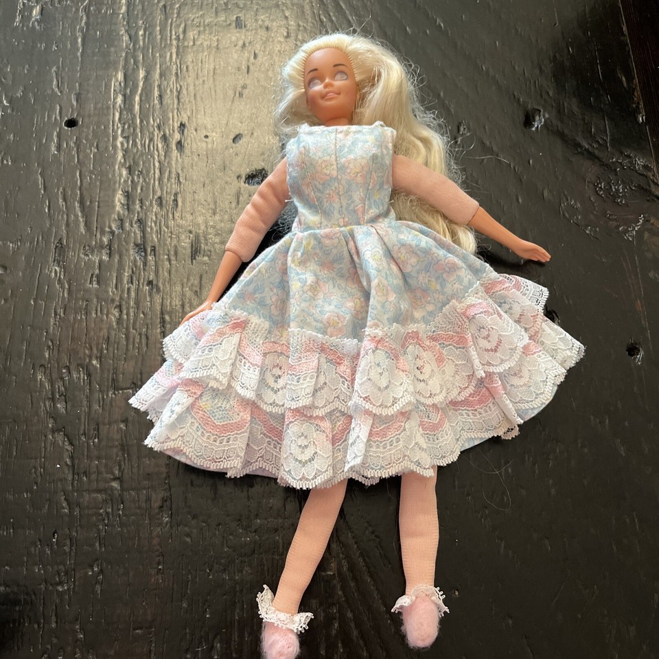 Vintage 1993 Soft Bedtime Barbie Doll | eBay