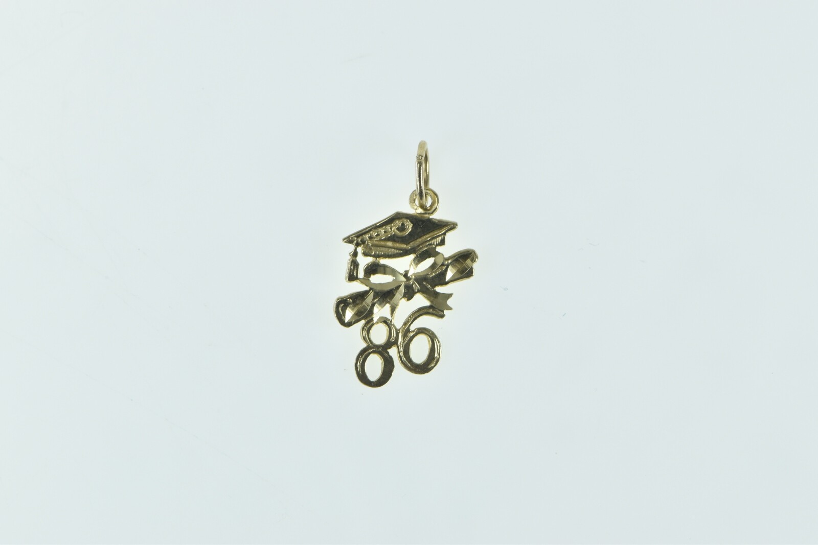 14K 86 Diploma Graduation Cape Graduate Charm/Pendant… - Gem