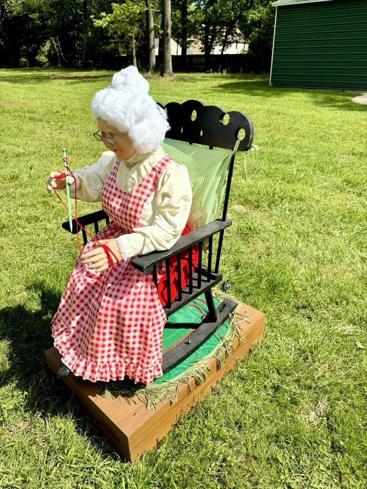 Vintage Hamberger Display Mrs Santa Claus Store Display Christmas Story elf | eBay