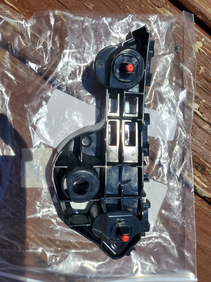 Genuine OEM Toyota 52536-06210 Driver Front Bumper Retainer Bracket 18 ...