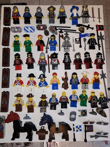 Lego Castle and vintage Lot Mini Figure + Shields and more !!!! | eBay
