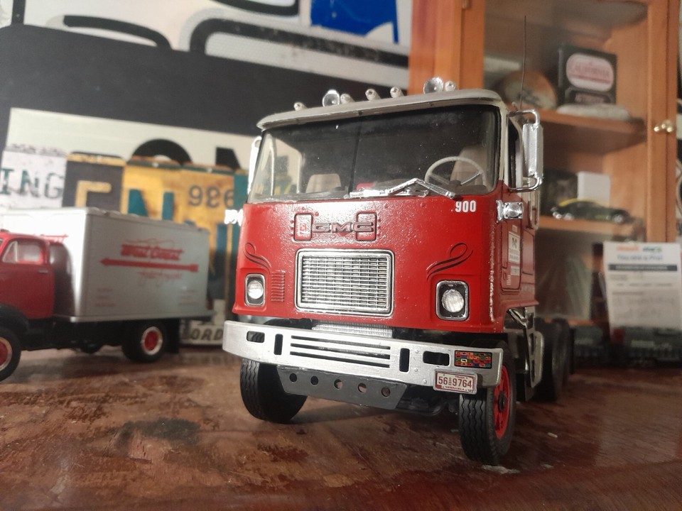 1/25 Scale AMT GMC Astro 95 Truck Kit Built **READ DESCRIPTION** | eBay