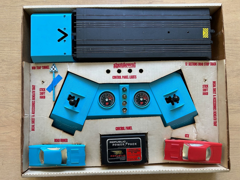 1969 Shutdown Plymouth Super Stock Drag Racing 1/32 scale slot car set ...