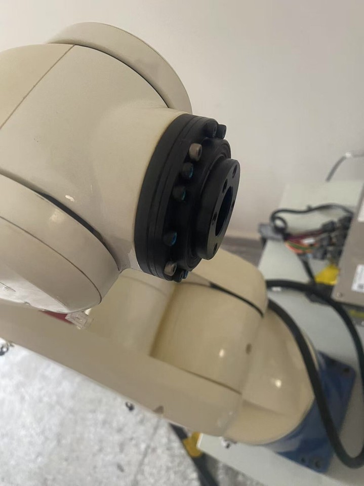 DENSO VP-6242M 6-Axis Industrial Robot + RC8-VPA0-NNNM-NN-NNN Robot ...