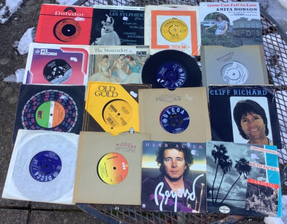 Wooden Record Box with 51 x 7 inch single Vinyl Records Job Lot Live ...
