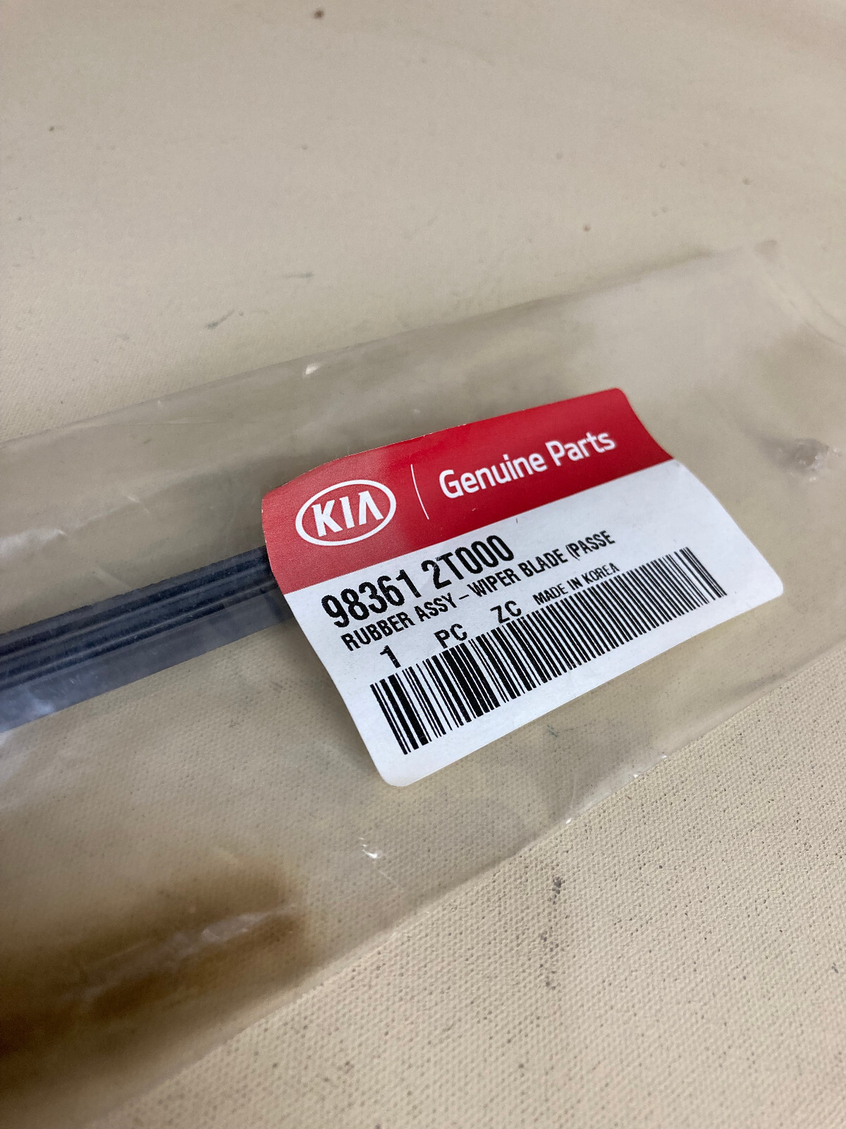 Car Part KIA OEM 98360 2T000 RUBBER ASSY WIPER BLADE PASSENGER | eBay
