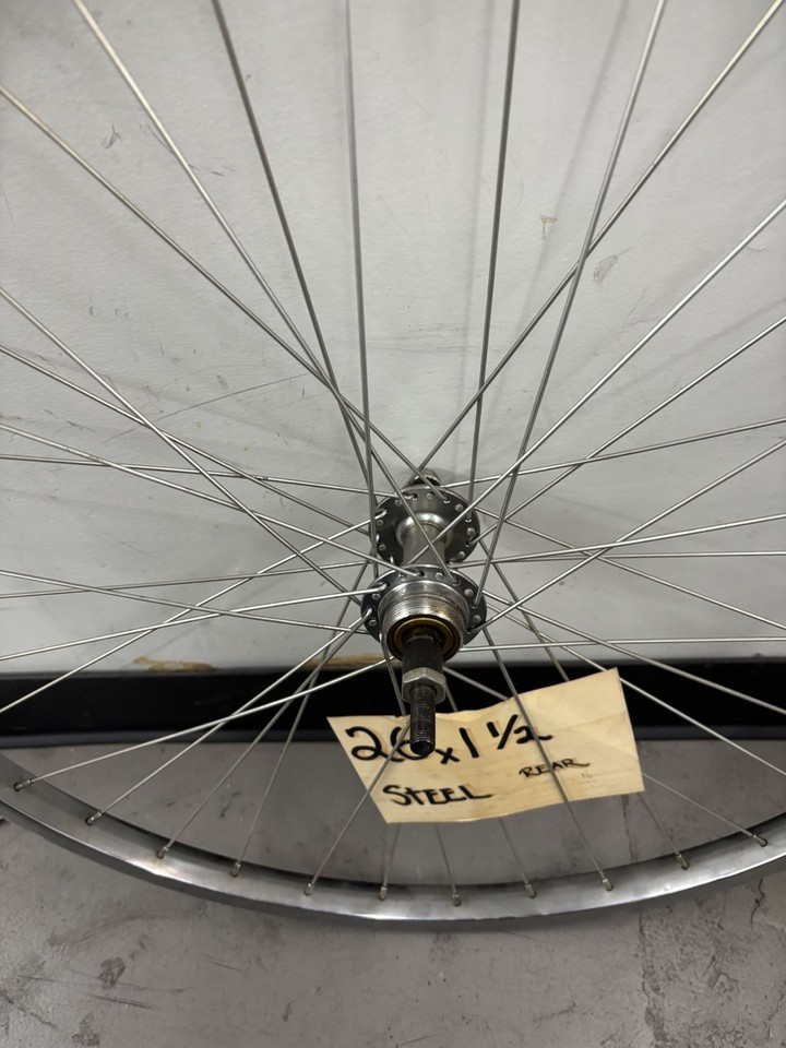 Vintage Schwinn 26x1 1/2 steel Rear Wheel | eBay