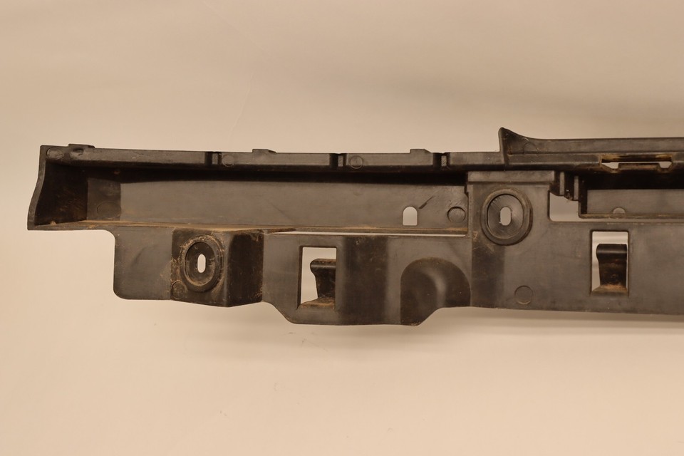 2009-2016 BMW Z4 E89 REAR CENTER MIDDLE BUMPER BRACKET RETAINER SUPPORT ...