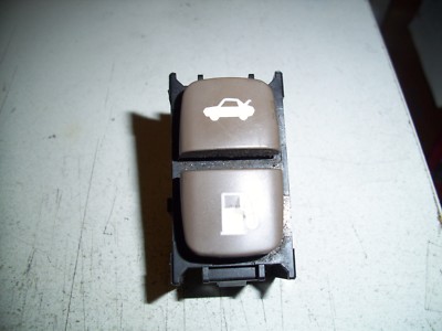 1991-95 Lexus ES300 Genuine Driver side Trunk & Gas door release switch ...