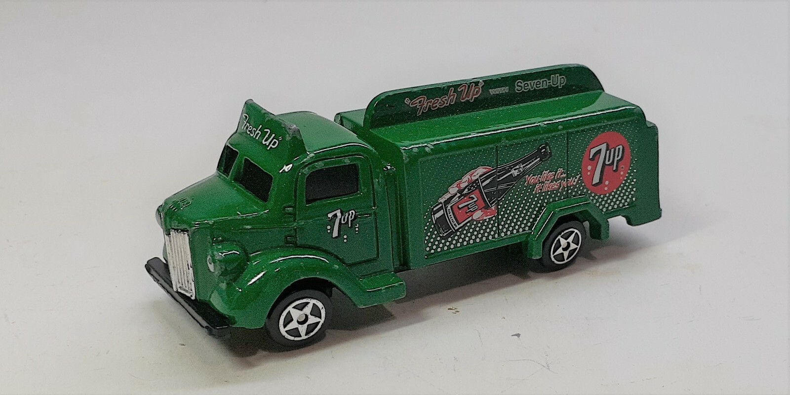 HO SCALE VEHICLES VINTAGE GREEN 7-UP DELIVER TRUCK | eBay