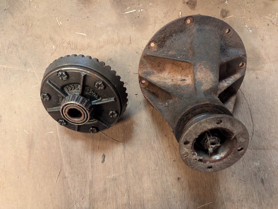 100% Genuine Ford English Axle 4.4 CWP & Part Differential/Housing OR ...