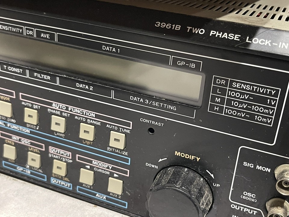 ITHACO NB 3961B TWO PHASE LOCK-IN AMPLIFIER 100nVT 1V 0.5Hz-200kHz FREE ...