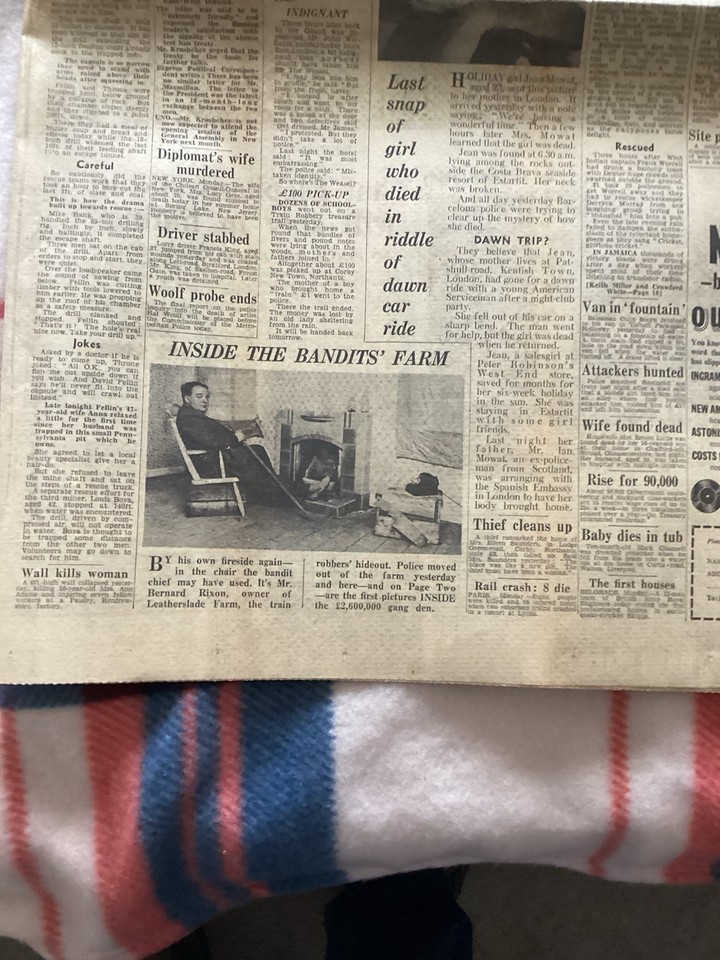 great train robbery Weasel Found Farm Express August 27 1963 Original ...