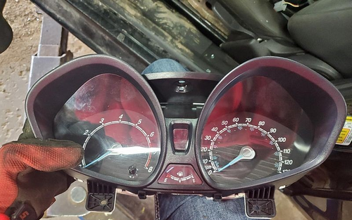 2017 Ford Fiesta Instrument Speedometer Gauge cluster, MPH, ID DUBT ...