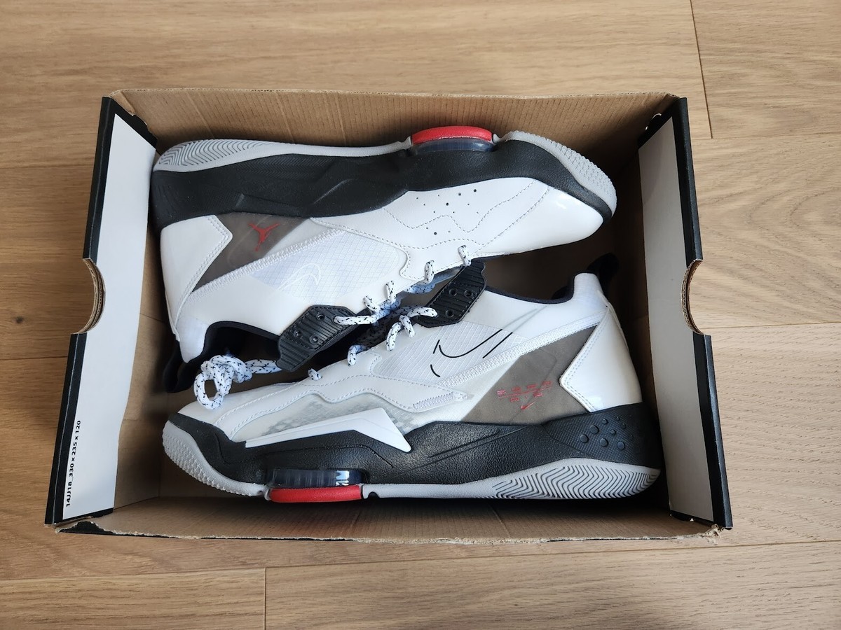 Nike Air Jordan Zoom 92 Size 10 White Black Red Sneakers Nike Air Jordan Zoom 92 Size 10 White Black Red Sneakers