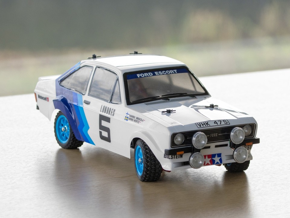 Tamiya 1/10 Scale RC Ford Escort Mk II Rally Model Kit & Radio Pack ...