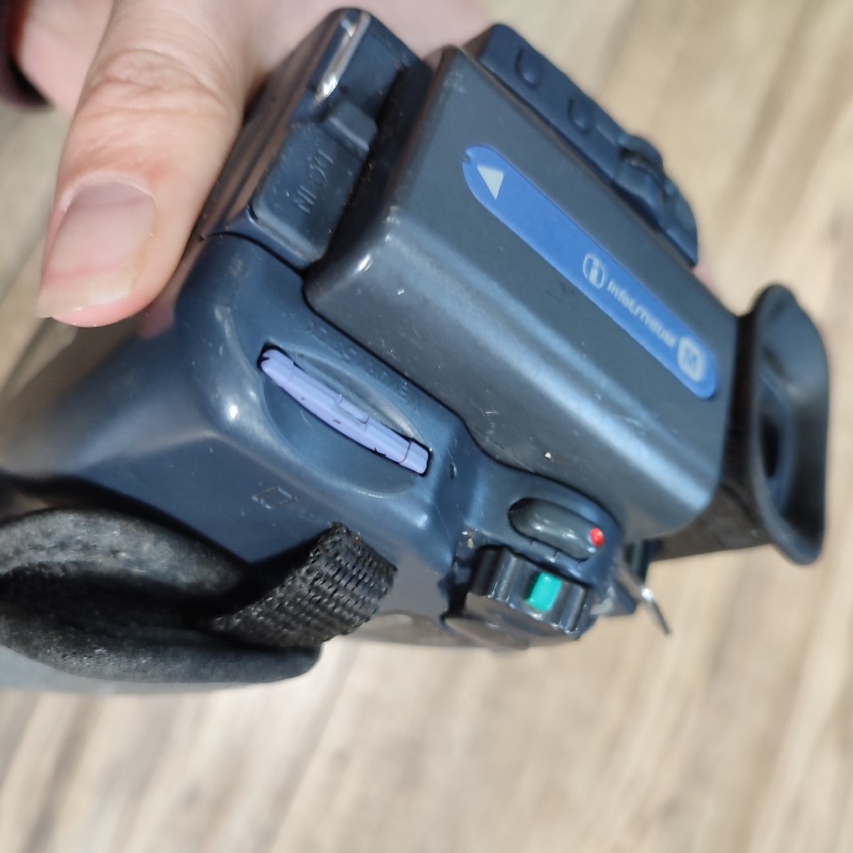 Sony DCR-TRV25E Mini DV Digital Video Camera Handycam | eBay UK