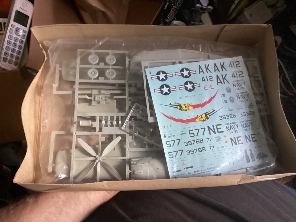 Vintage ESCI Ertl Model Kit - Douglas A1-H Skyraider Aircraft 1/48 | eBay