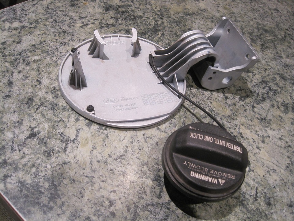 2012 Kia Optima Fuel Filler 4 Door Bright Silver #3D OEM 69510-4C000 w ...